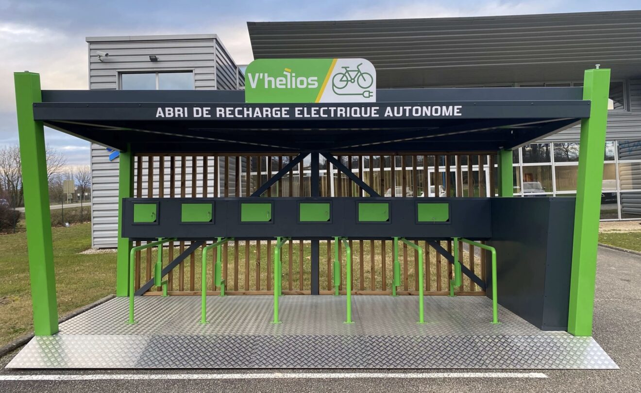 Mag' in France | Sur la Route | V’helios, l’abri vélo qui recharge